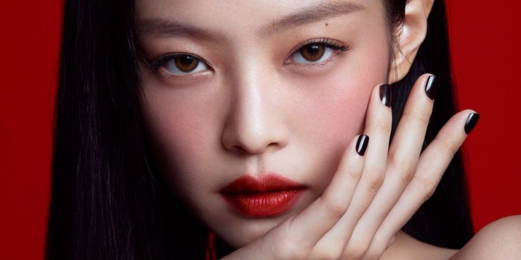 BLACKPINK’s Jennie Renews HERA Partnership: Global Beauty Influence ...