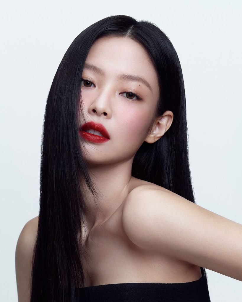 BLACKPINK’s Jennie Renews HERA Partnership: Global Beauty Influence ...